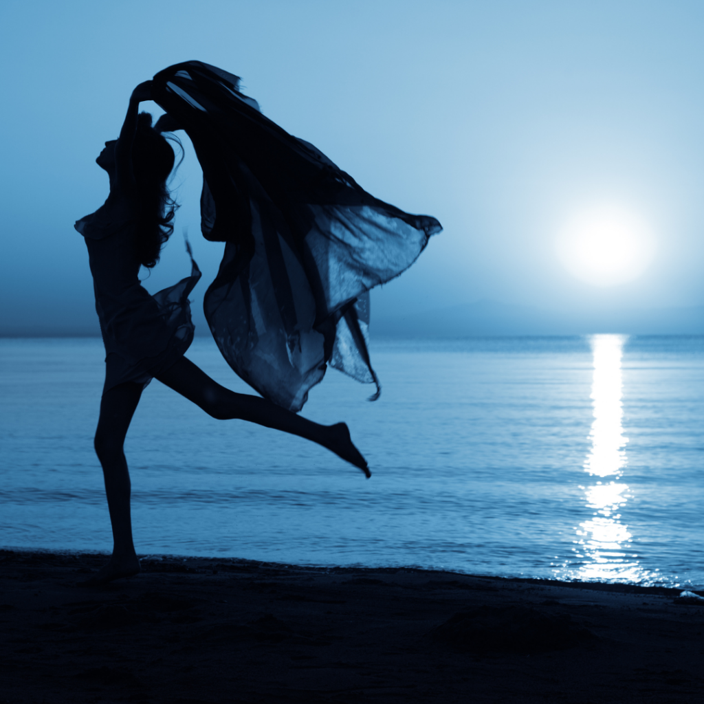 Moonlight Manifestation: Harnessing the Power of Lunar Energy - This ...